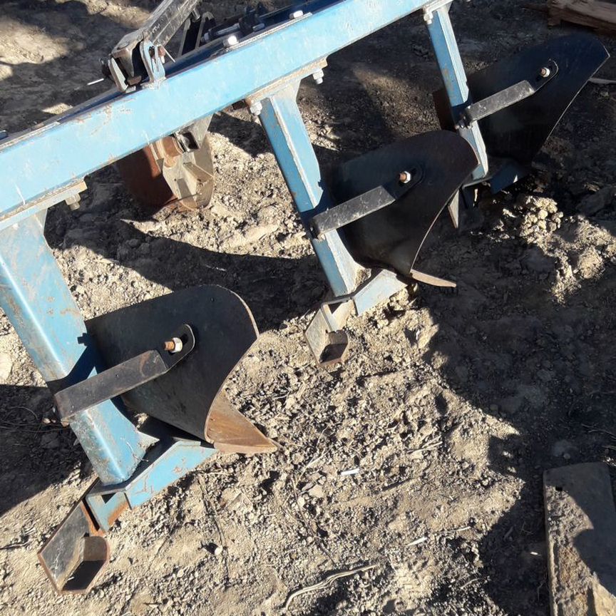 Плуг Гранит НПЛ 3 в Новосибирске