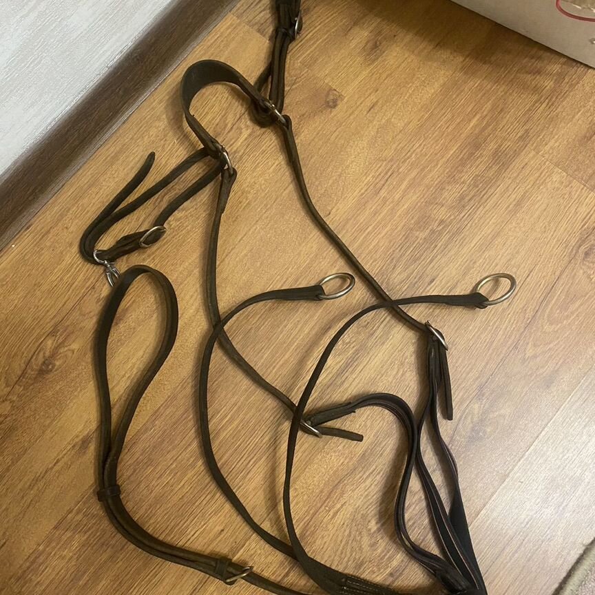 Подперсье с мартингалом