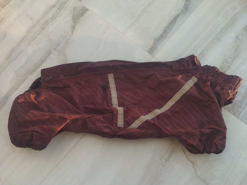 Отдам комбинезон на кабеля