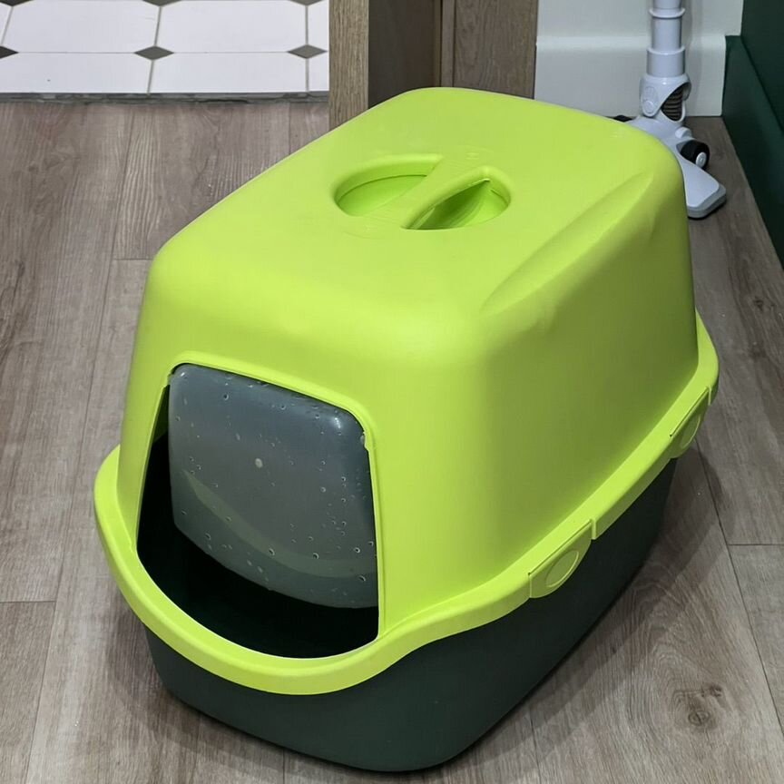 Кошачий лоток закрытый