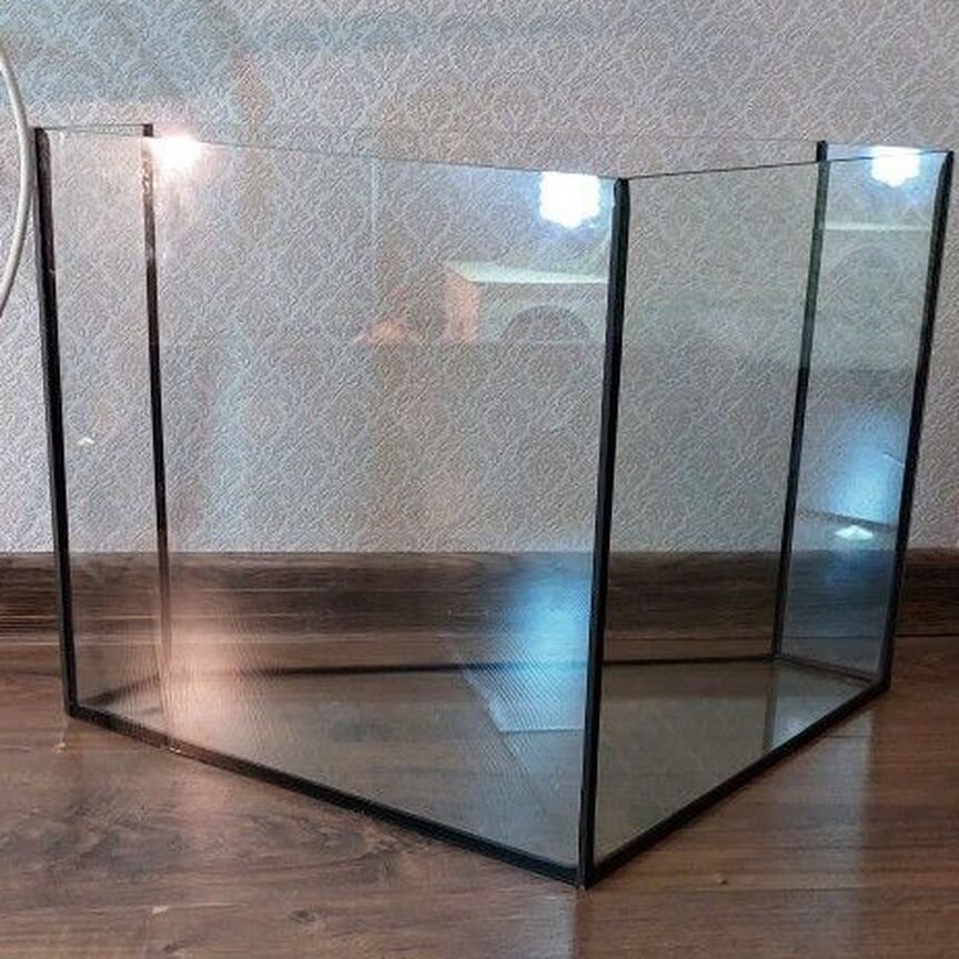 Аквариум угловой маленький