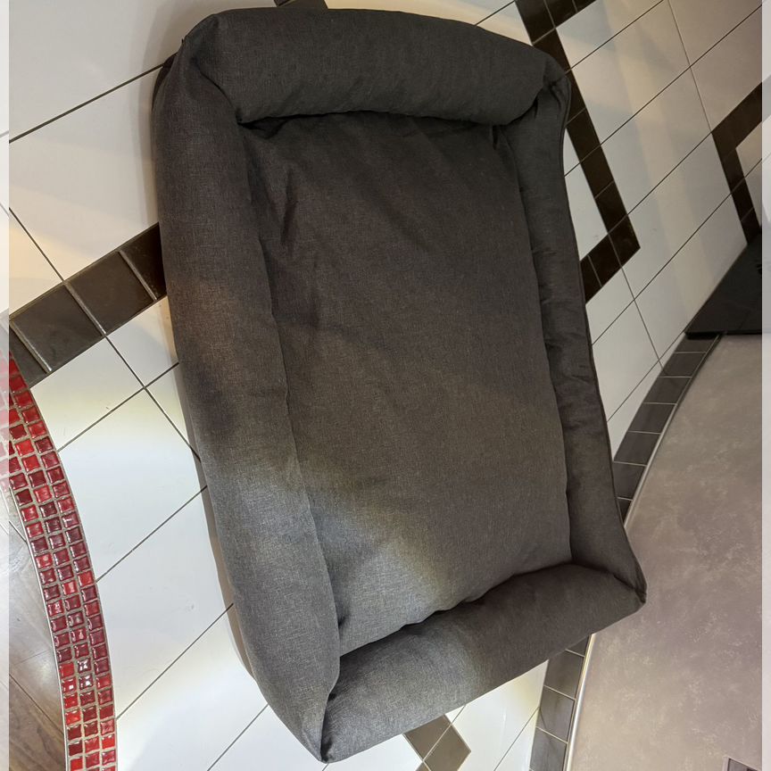 Лежанка для собак больших пород