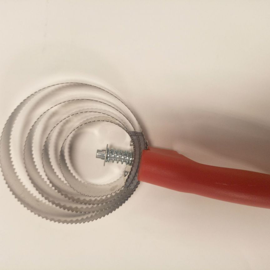 Скребок для шкуры спиральный