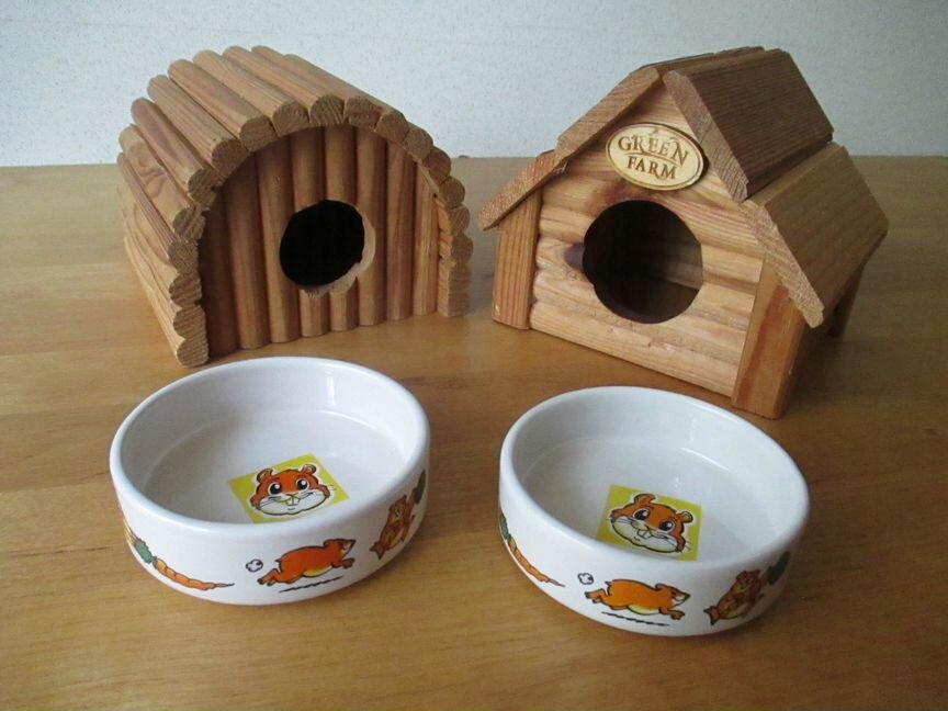 Домики и миски для грызунов новые