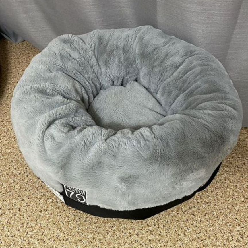 Лежанка для кошек и маленьких собак