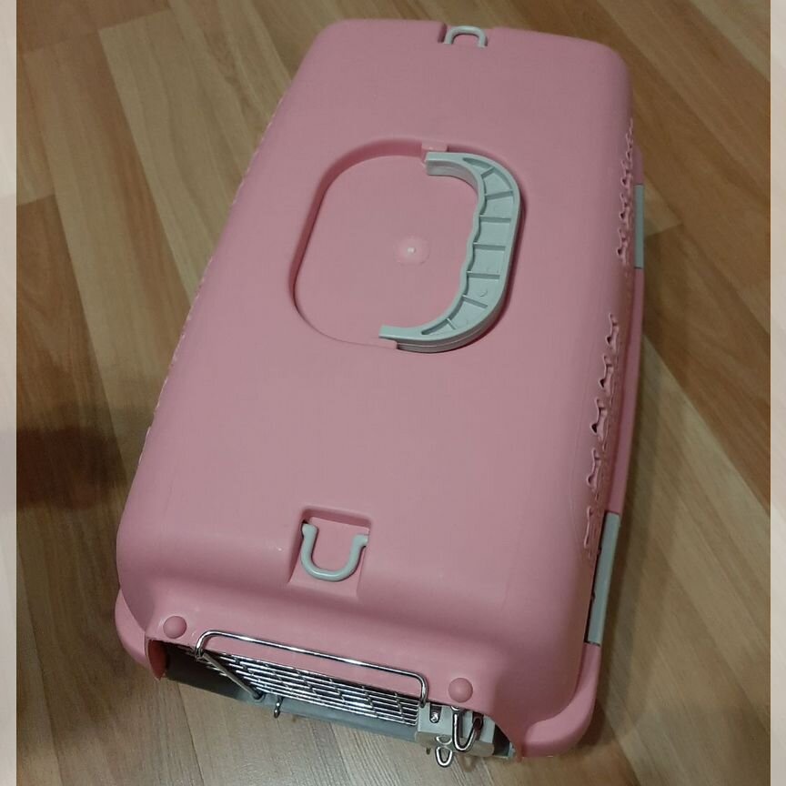 Переноска для мелких собак или кошек