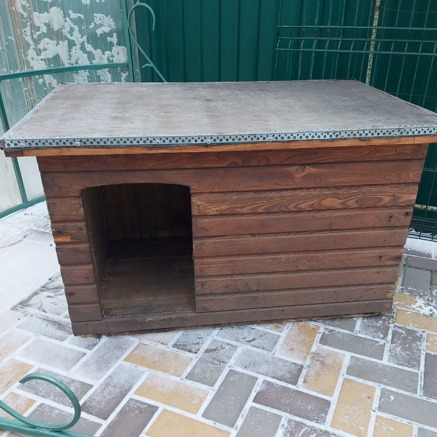 Собачья будка утепленная