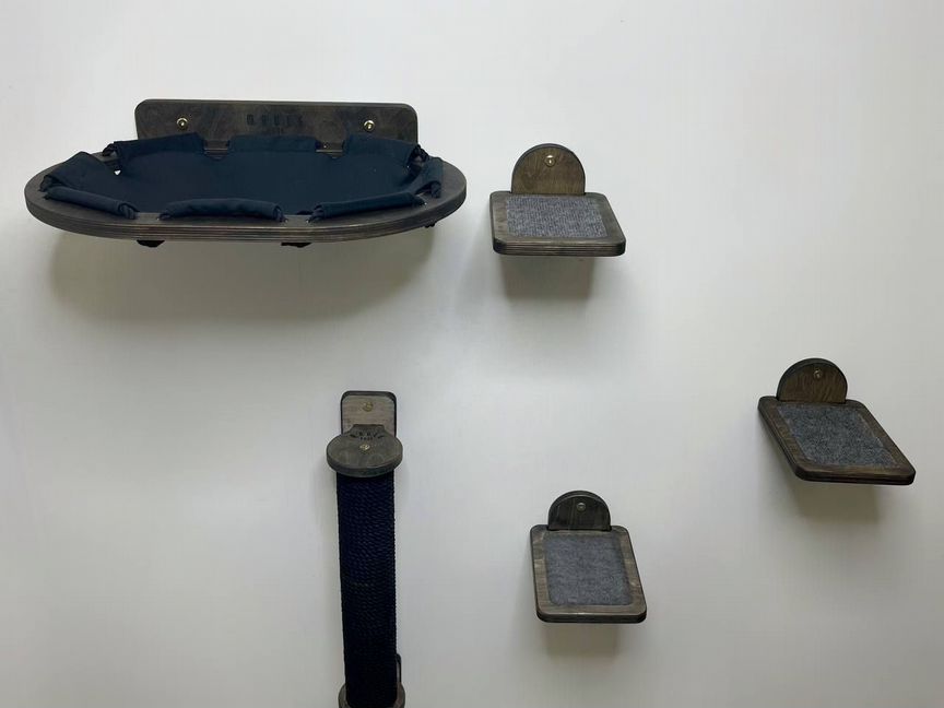 Игровой комплекс для кошек с гамаком и когтеточкой