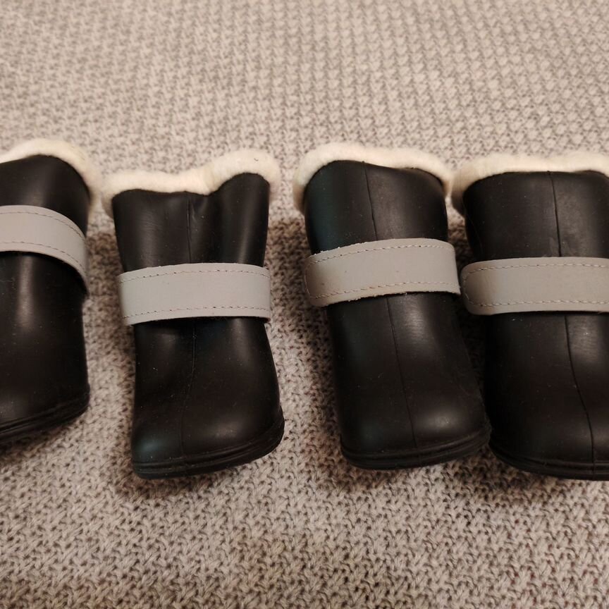 Ботинки зимние для собаки (размер S, резина, флис)