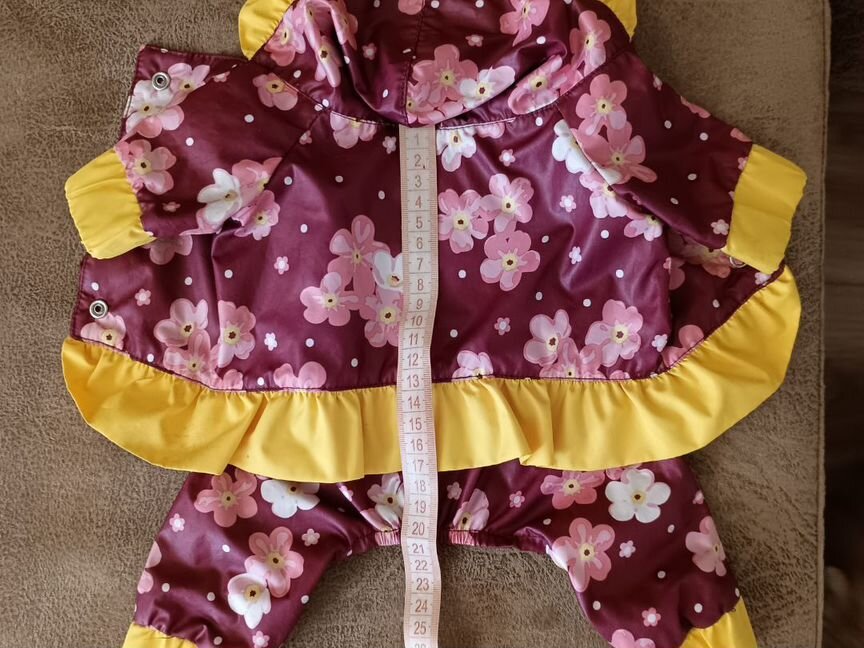 Дождевик и комбинезон для маленьких собак