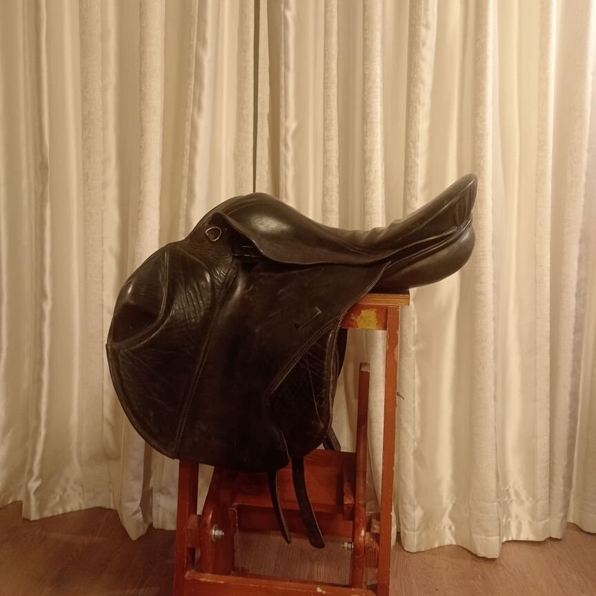 Конкурное седло 17.5