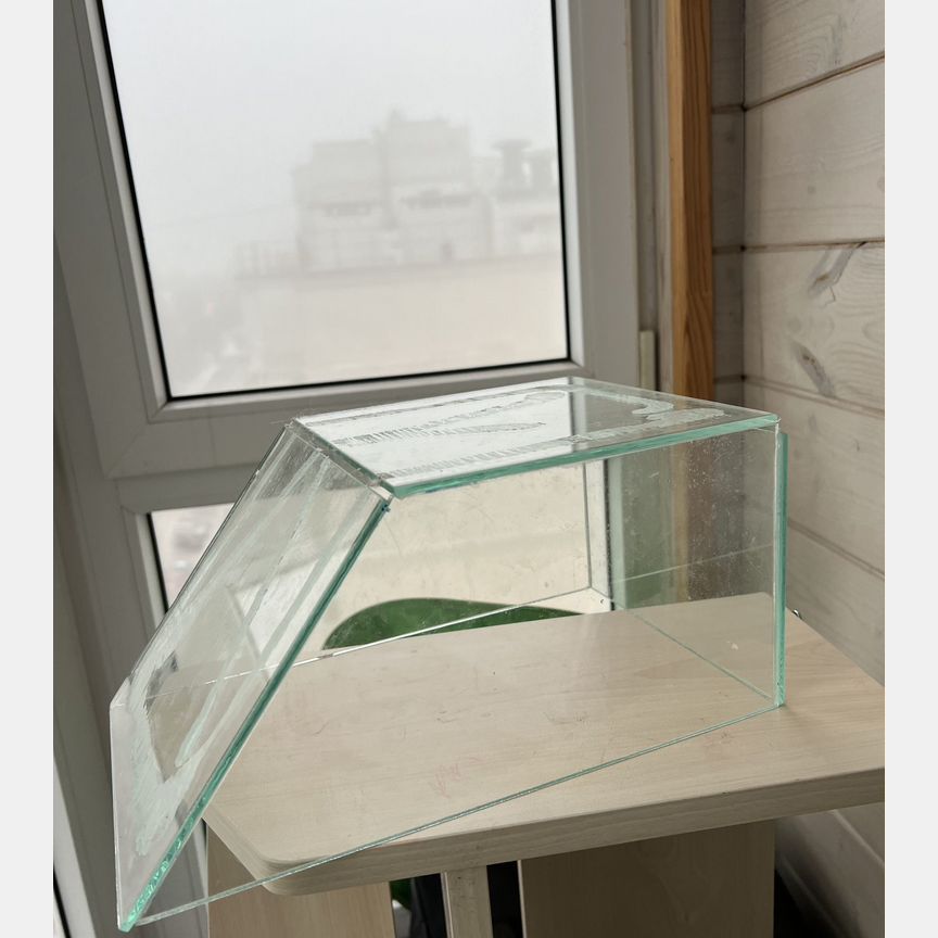 Стеклянный короб для аквариума или композиций