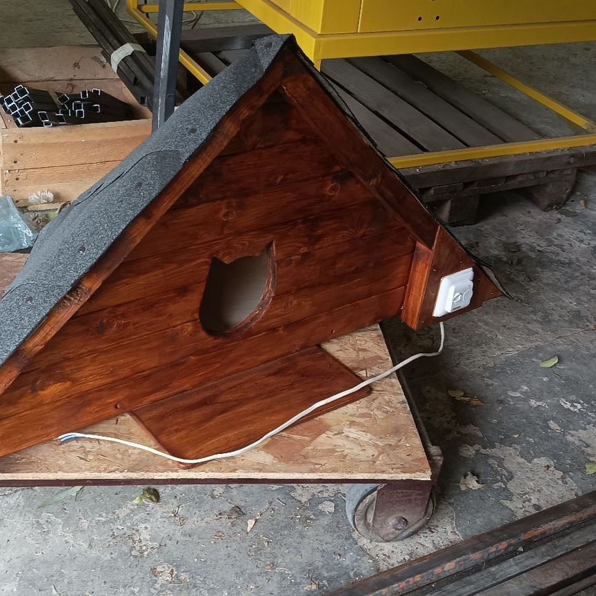 Будка для кошки утепленная