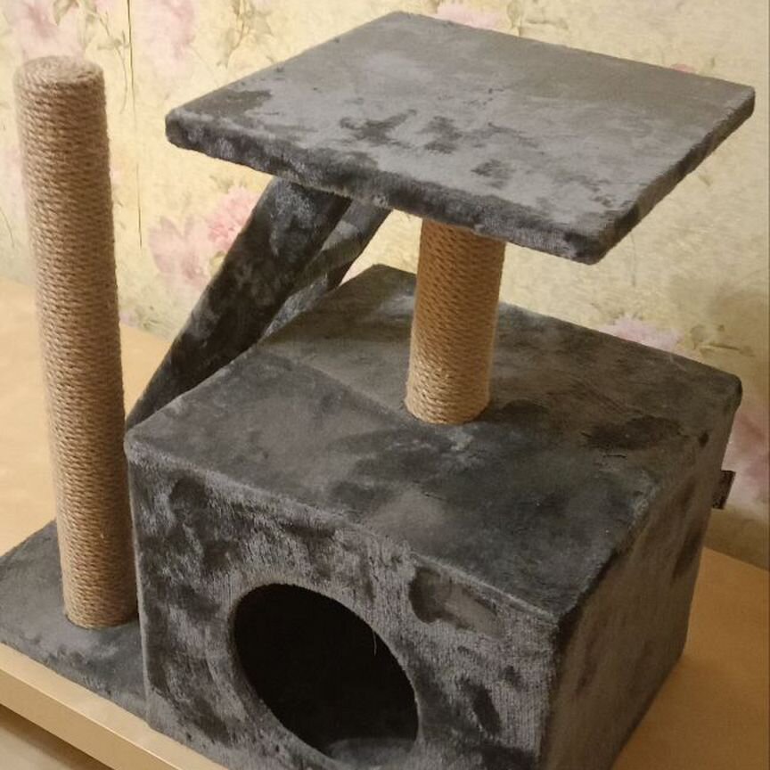 Когтеточка с домиком и лестницей