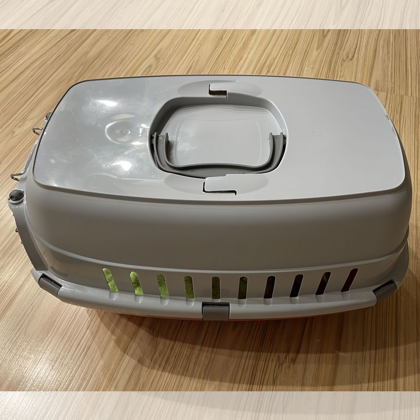 Переноска для кошек пластиковая