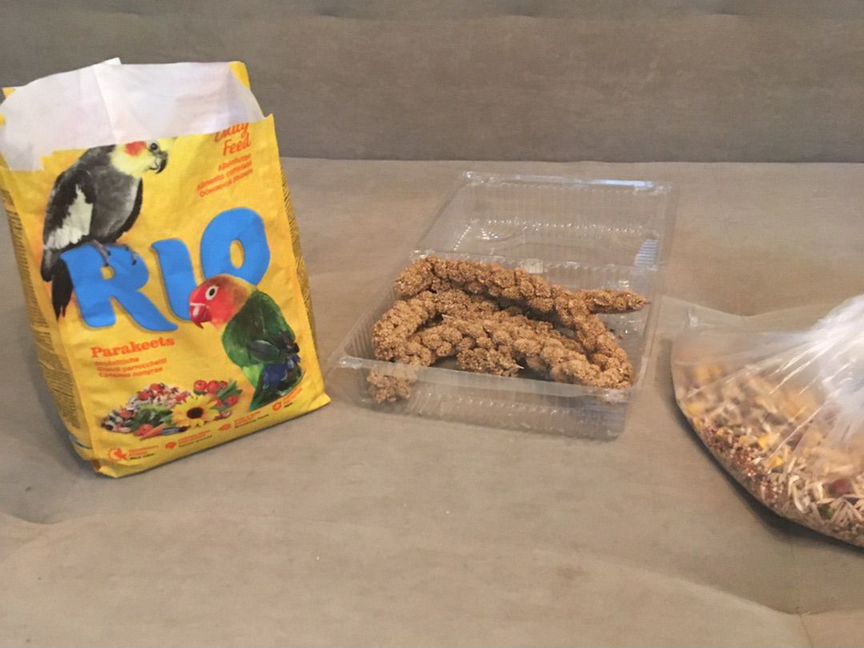 Корм для средних попугаев