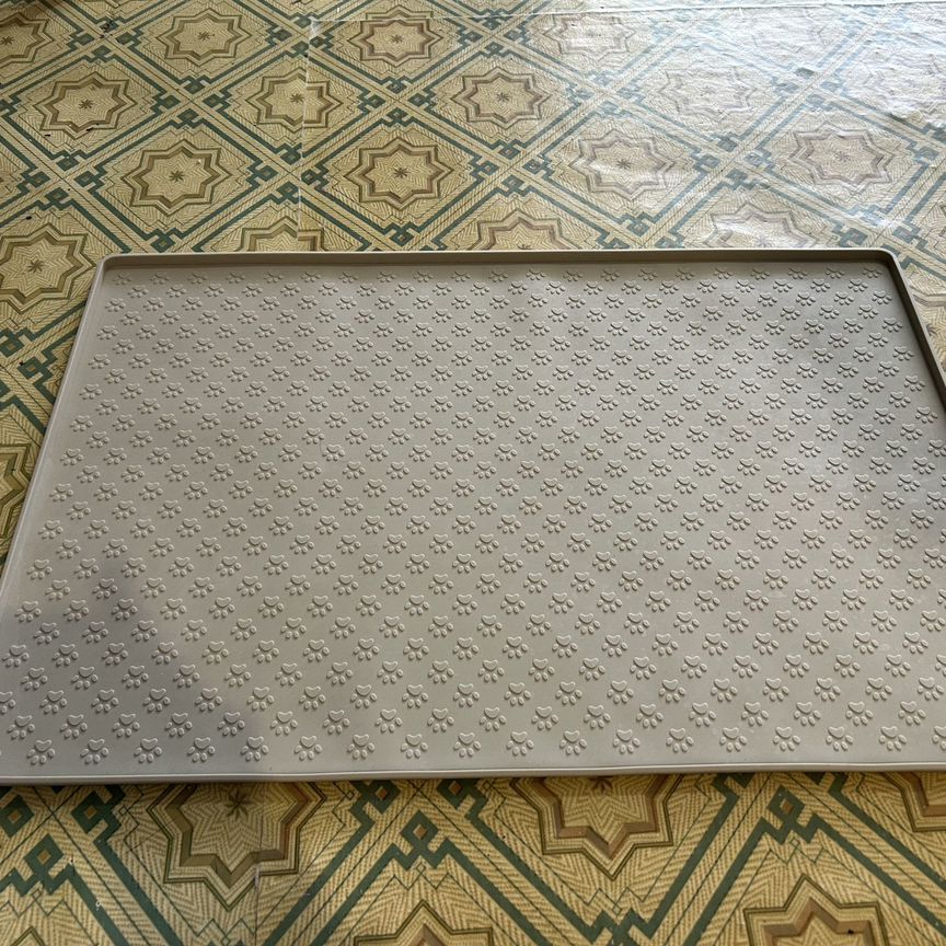 Силиконовый лоток под пеленку