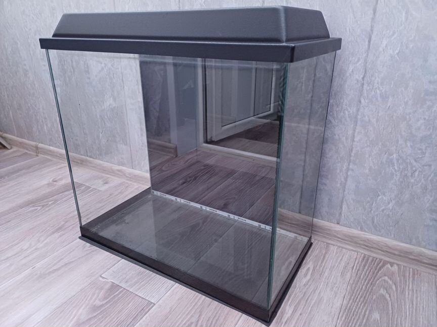 Аквариум с крышкой 70 л и грунт