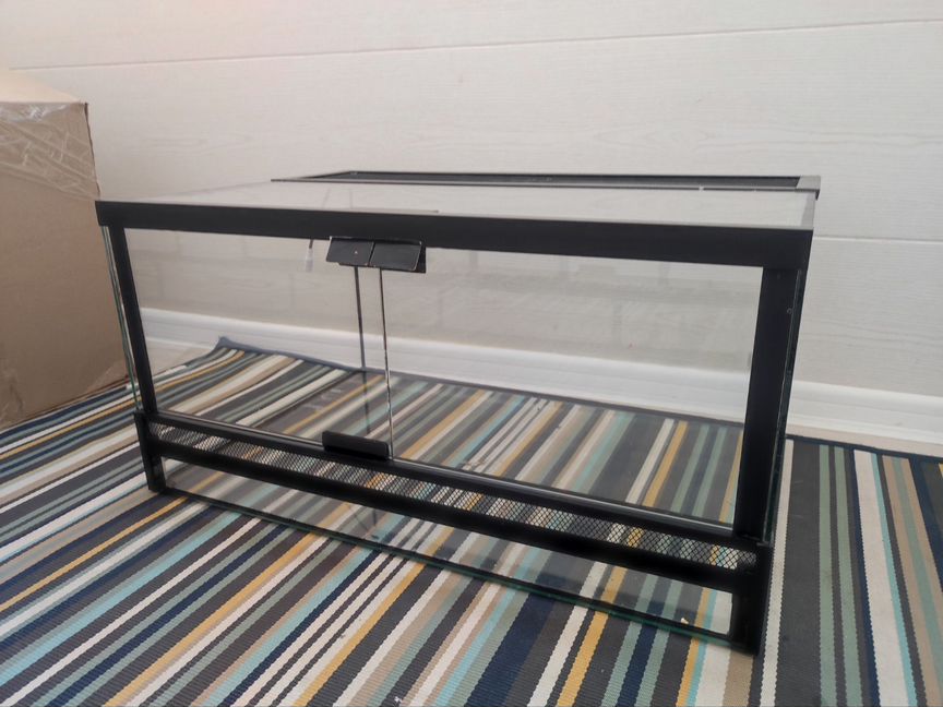 Террариум 60*40*30 с распашными дверцами