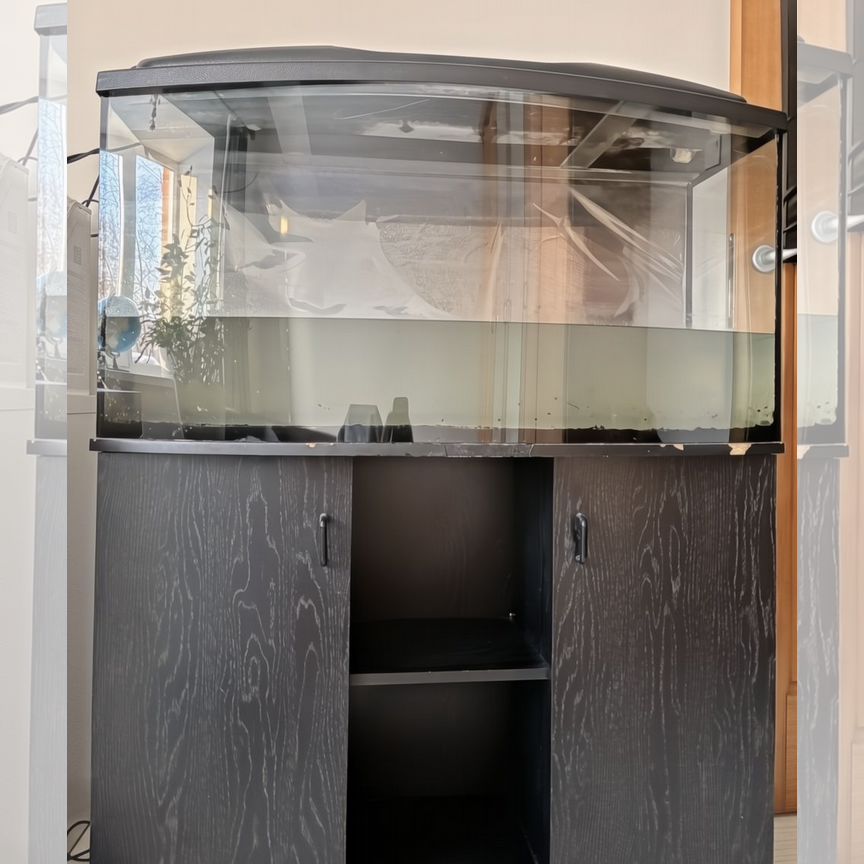 Аквариум с тумбой