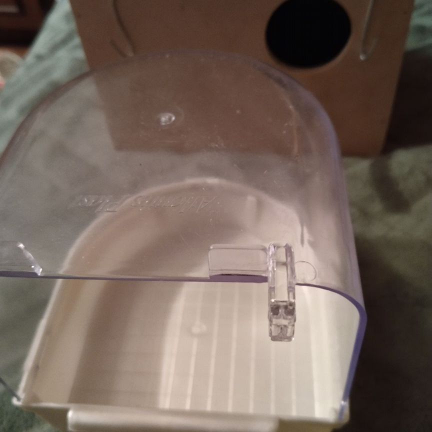 Купалка для попугая или хомячка