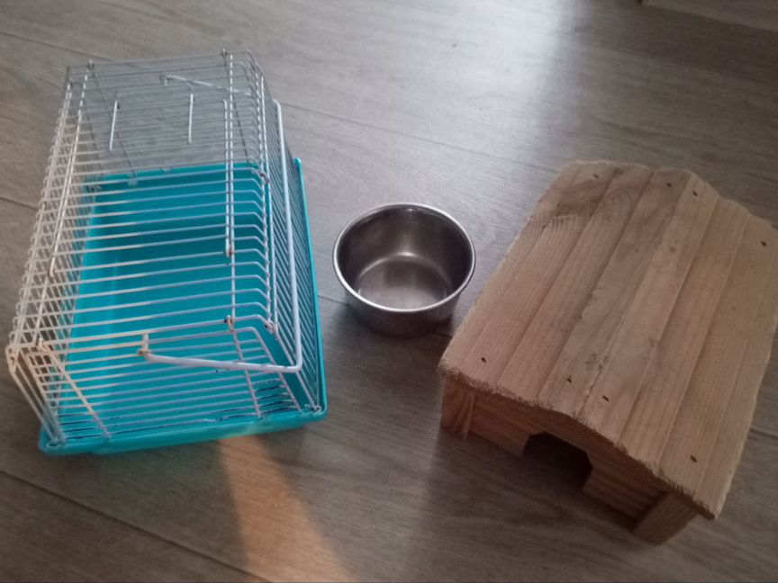 Переноска, миска и домик