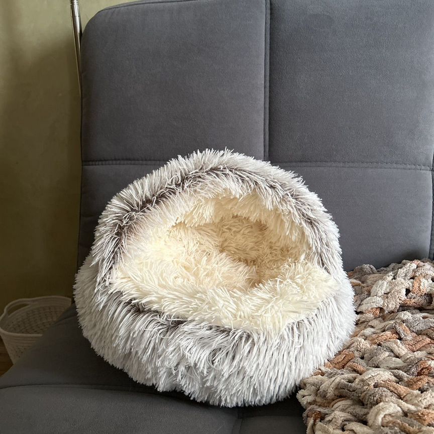 Лежанка для маленького котика/собачки