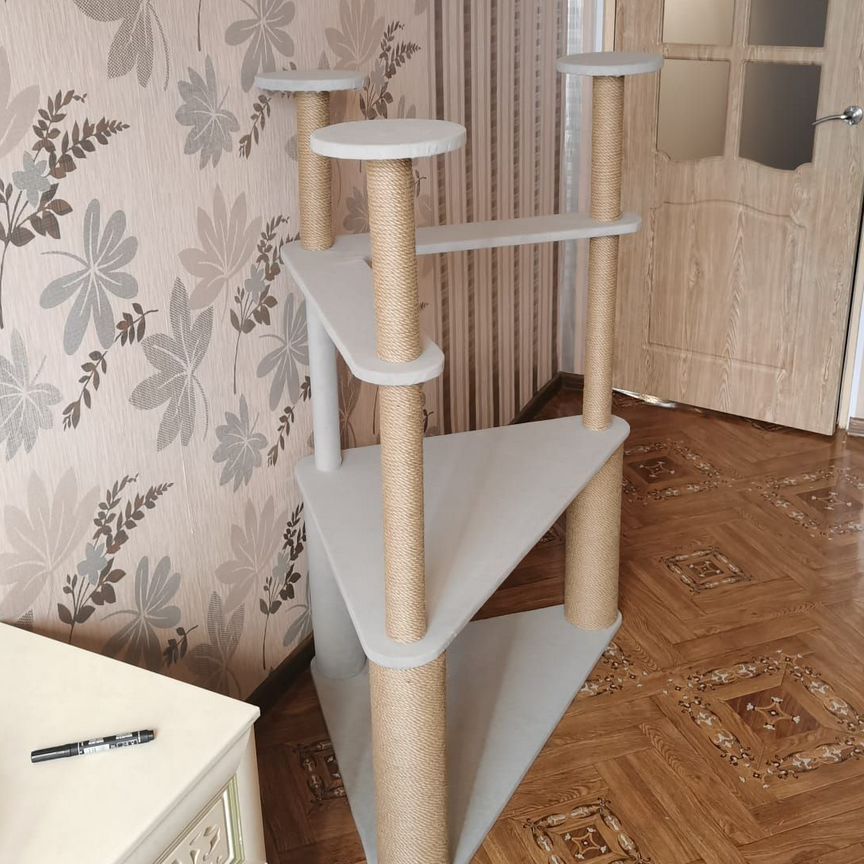 Комплекс для кошек с когтеточкой