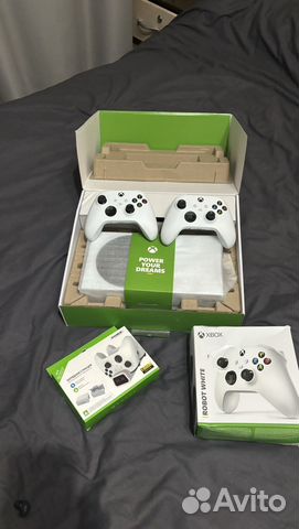 Xbox series s 2 геймпада купить в Санкт-Петербурге | Электроника | Авито