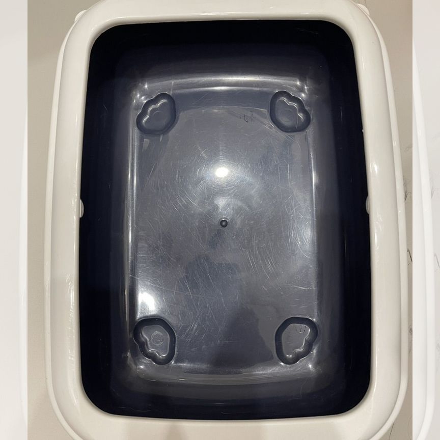 Лоток с бортиком для кошек 38*28*10,5