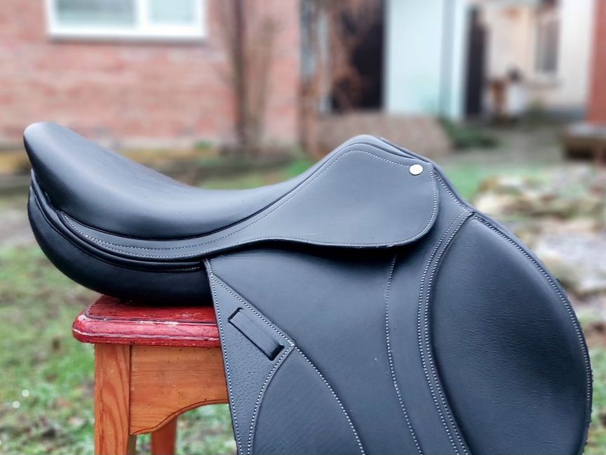 Конкурное седло Equiline Q1 и др