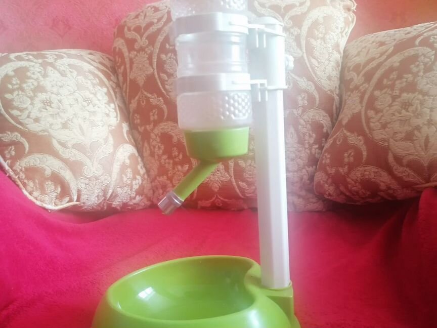 Поилка с миской, Комбинезон и Пальто для собачки