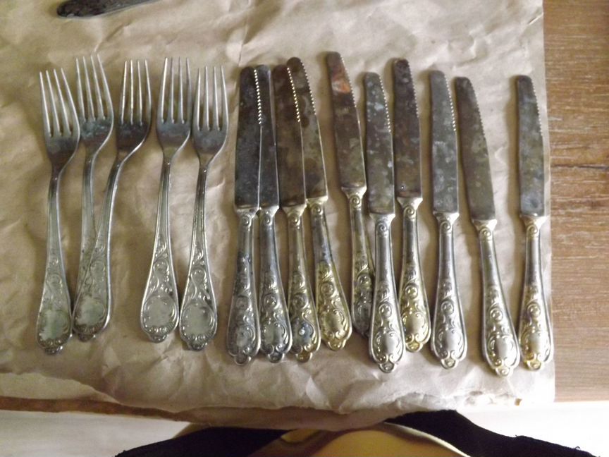 Стойка для корма крупных собак диам 21 см и миска