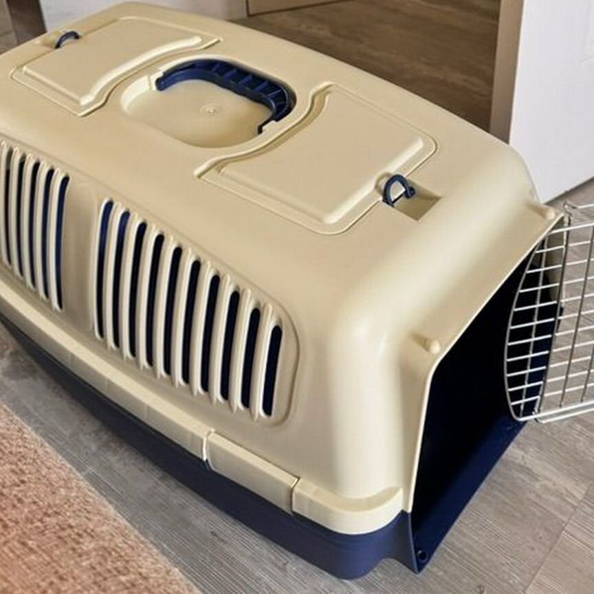 Переноска для животных пластиковая