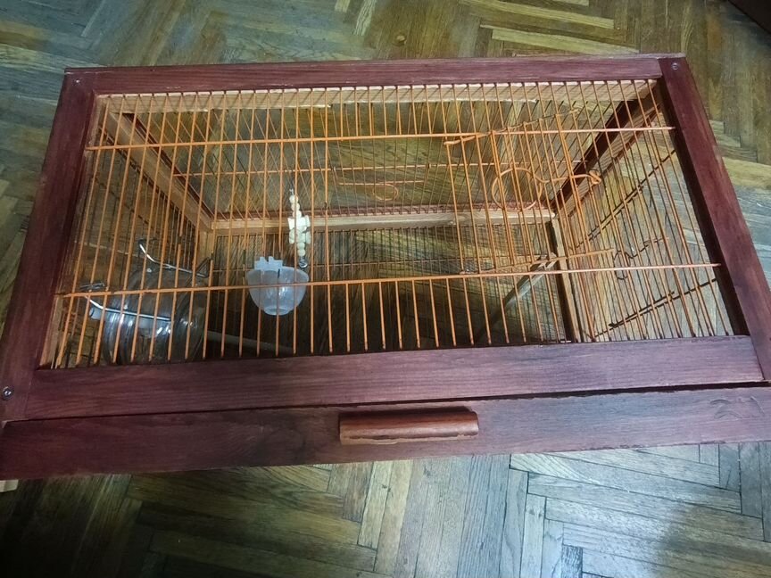 Клетка для птицы, большая
