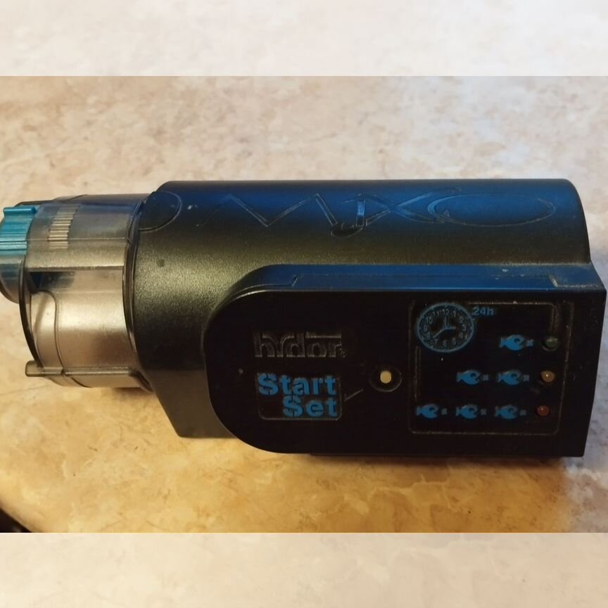 Автокормушка для рыбок Mixo на батарейках