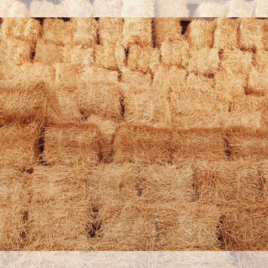 Солома в тюках