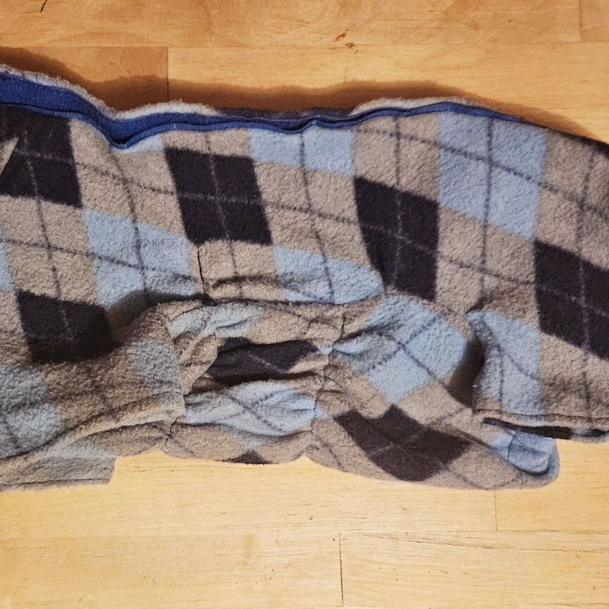 Комбинезон для собак из флиса 30 см