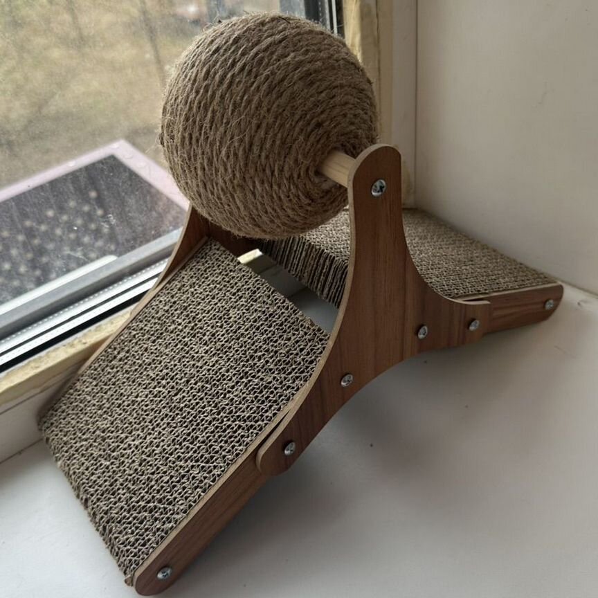 Когтеточка для кота