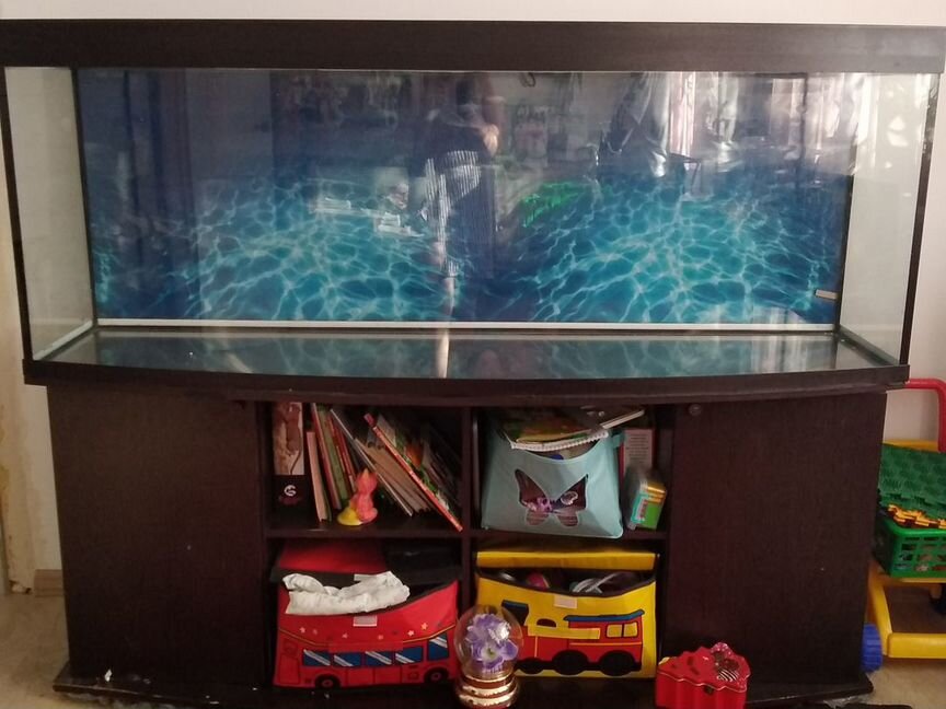 Аквариум с тумбой бу