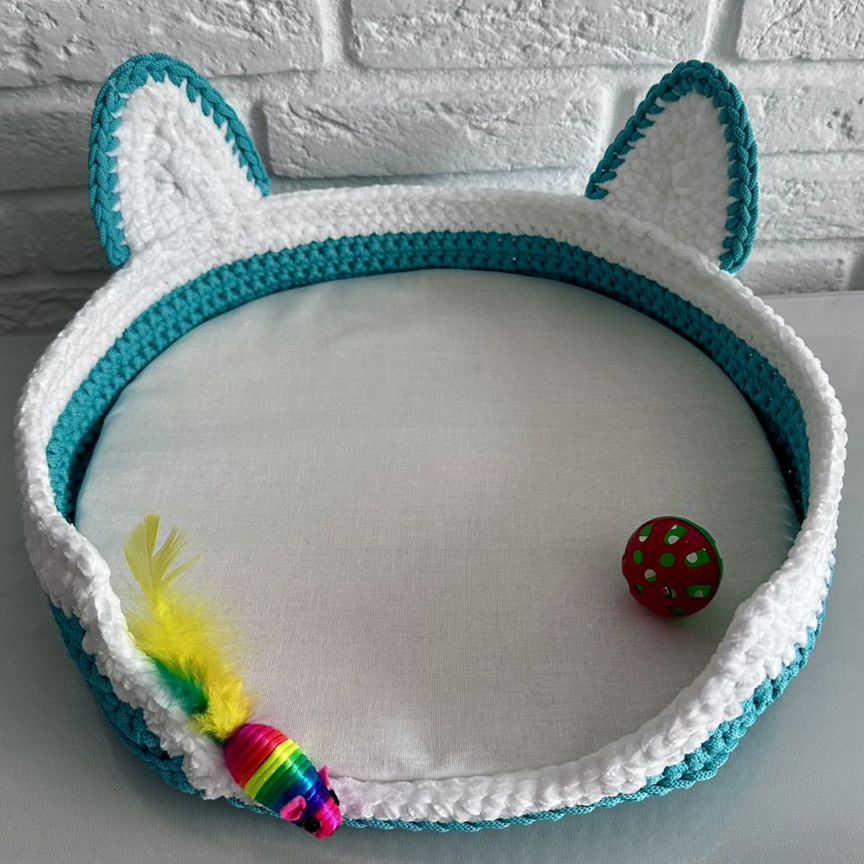 Лежанка для кошек