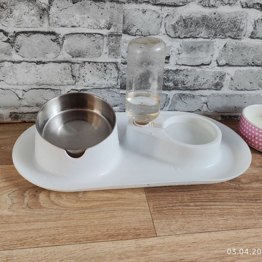 Кормушка для кошек с автопоилкой