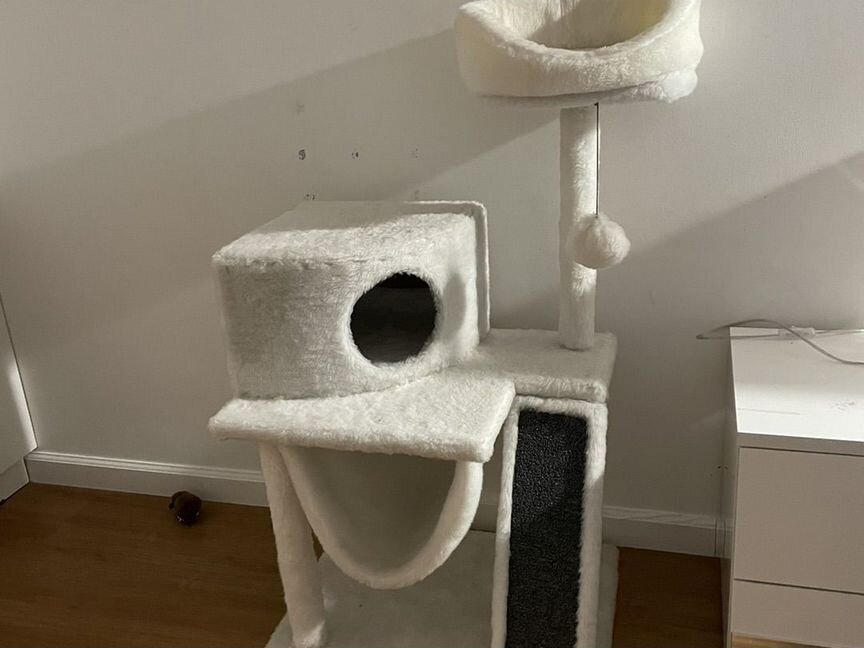 Домик для кошки с когтеточкой