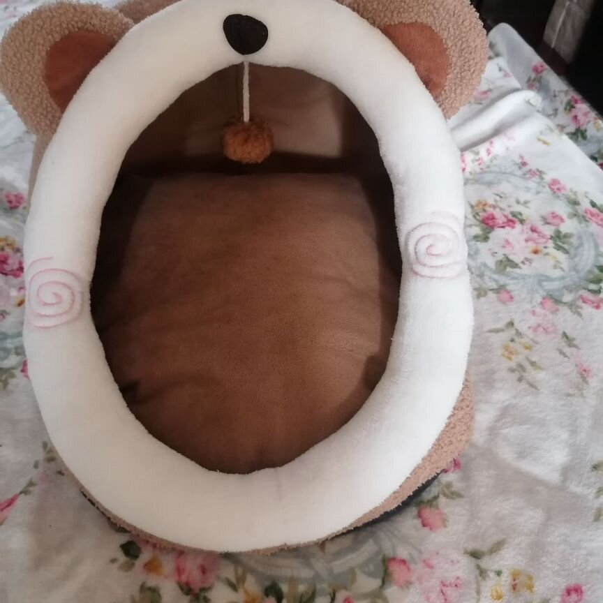 Продам домик для котика или маленькой собачки