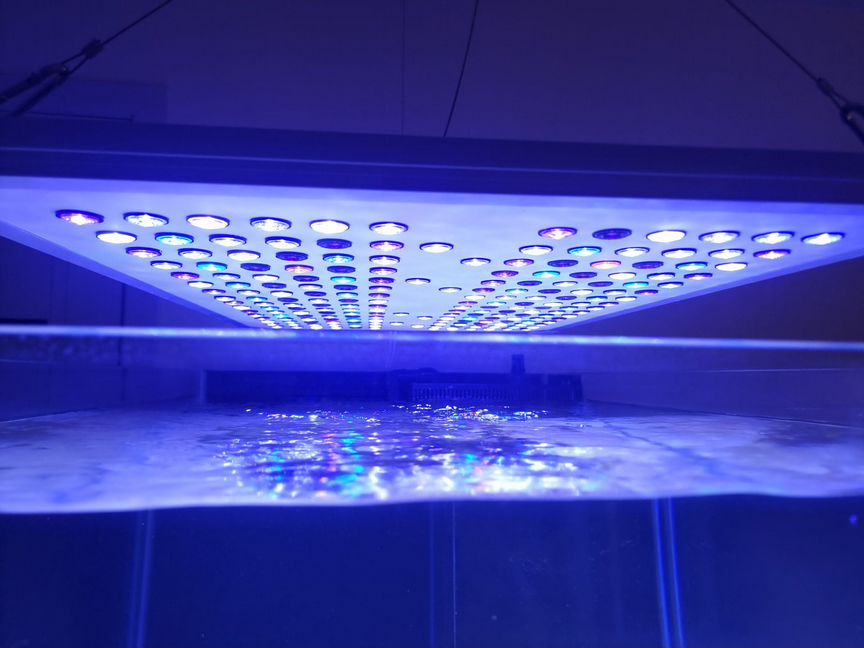 Светильник для морского аквариума 2