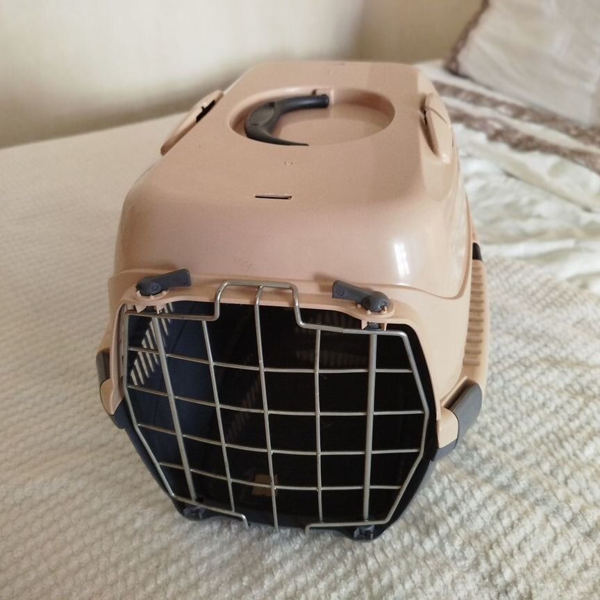 Переноска для кошек пластиковая бу