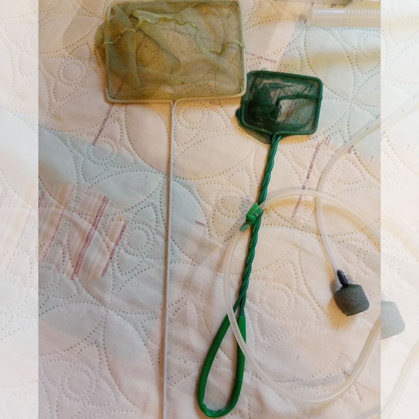 Аквариум(террариум)и мелочи к нему