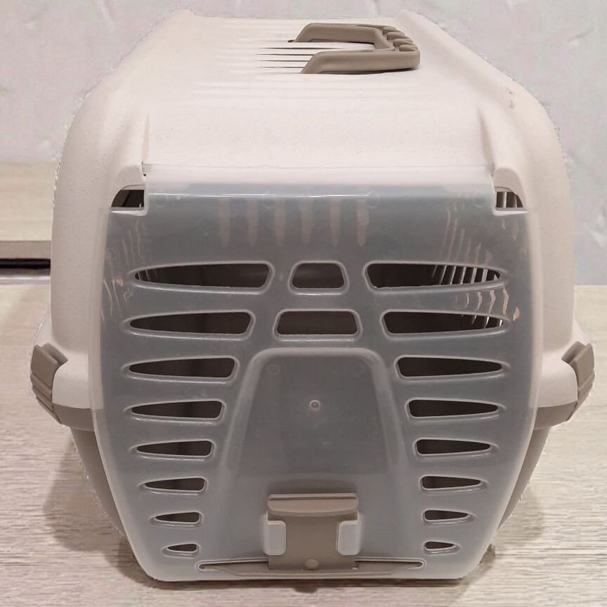 Переноска для кошек пластиковая