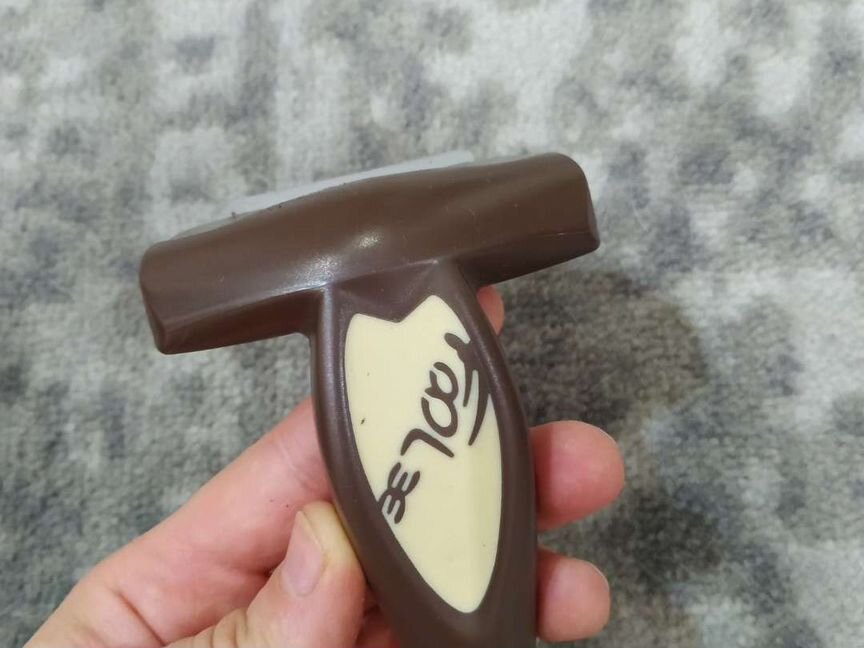 Фурминатор, расчёска, игрушки для кошки