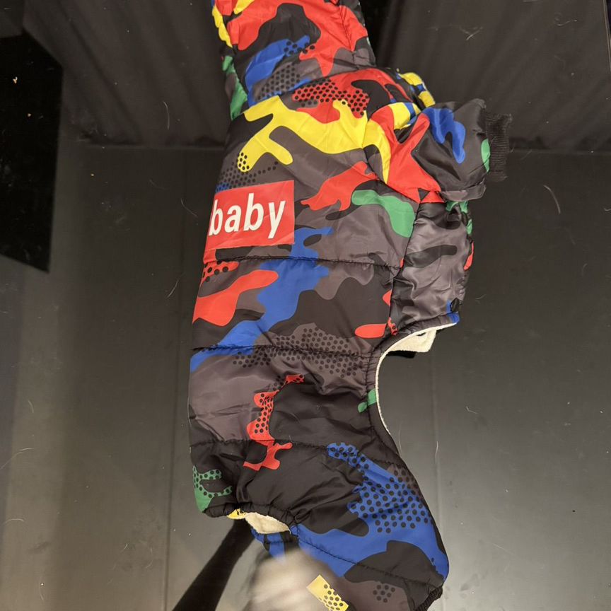 Зимний комбинезон для маленькой собаки